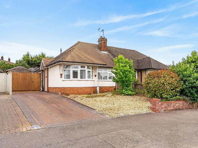 2 bedroom semi detached bungalow for sale
