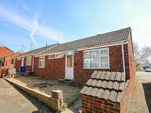 2 bedroom semi detached bungalow for sale