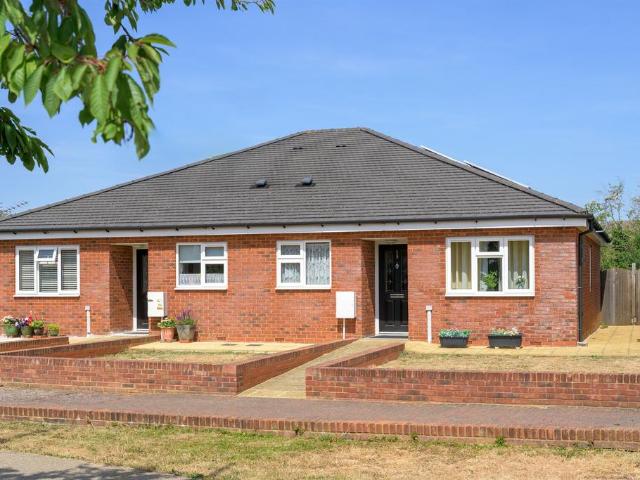 2 bedroom semi detached bungalow for sale