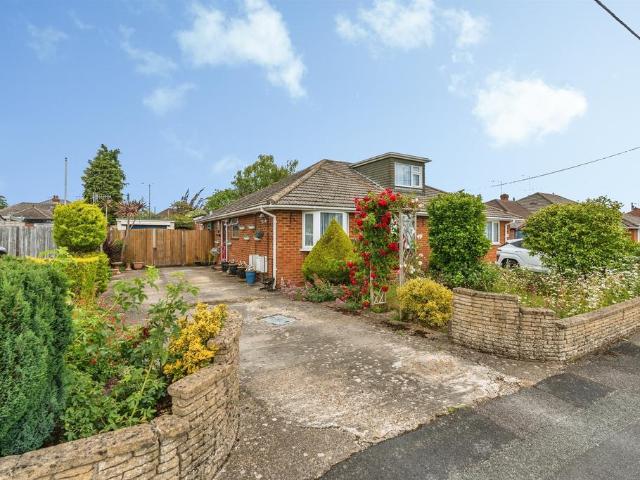 2 bedroom semi detached bungalow for sale