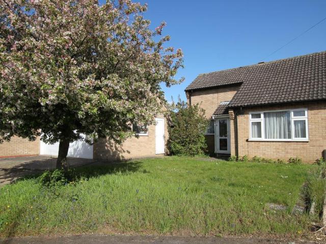 2 bedroom semi detached bungalow for sale