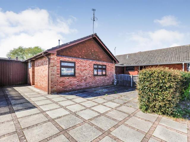 2 bedroom semi detached bungalow for sale