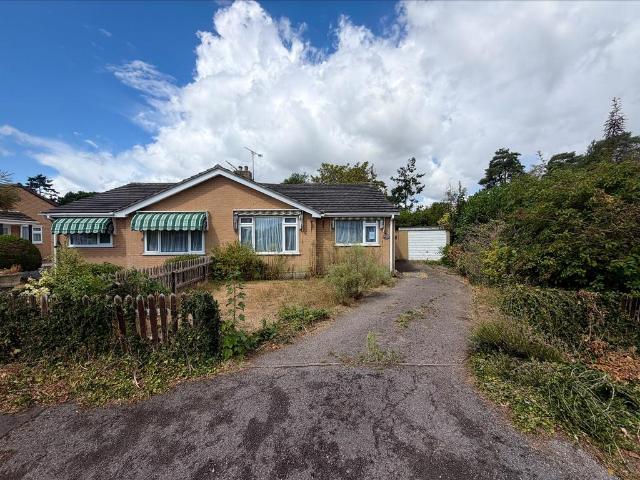 2 bedroom semi detached bungalow for sale