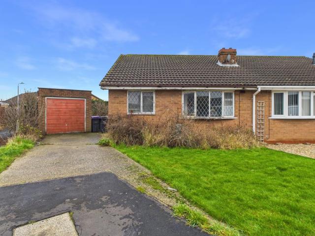 2 bedroom semi detached bungalow for sale