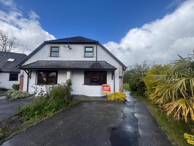 2 bedroom semi detached bungalow for sale