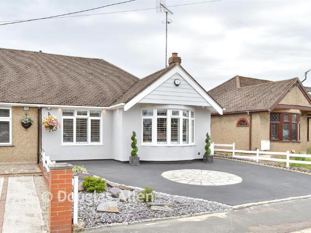 2 bedroom semi detached bungalow for sale