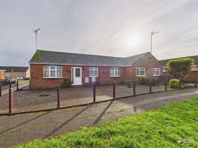 2 bedroom semi detached bungalow for sale