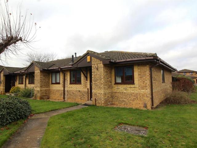 2 bedroom semi detached bungalow for sale