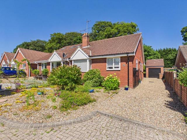 2 bedroom semi detached bungalow for sale