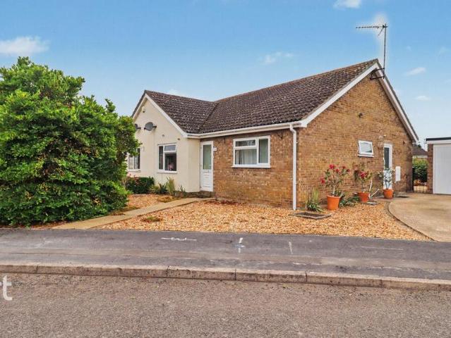 2 bedroom semi detached bungalow for sale