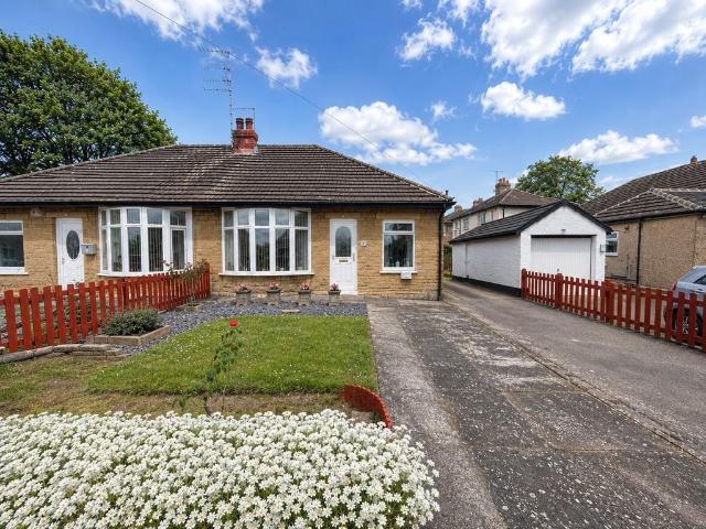 2 bedroom semi detached bungalow for sale