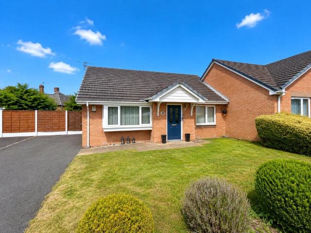 2 bedroom semi detached bungalow for sale