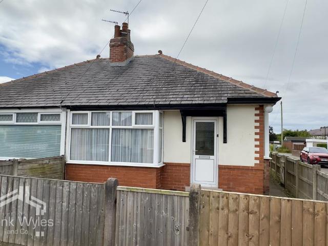 2 bedroom semi detached bungalow for sale