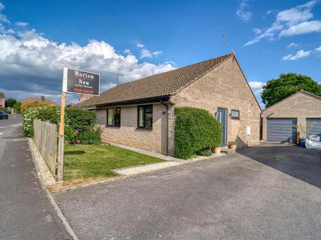 2 bedroom semi detached bungalow for sale