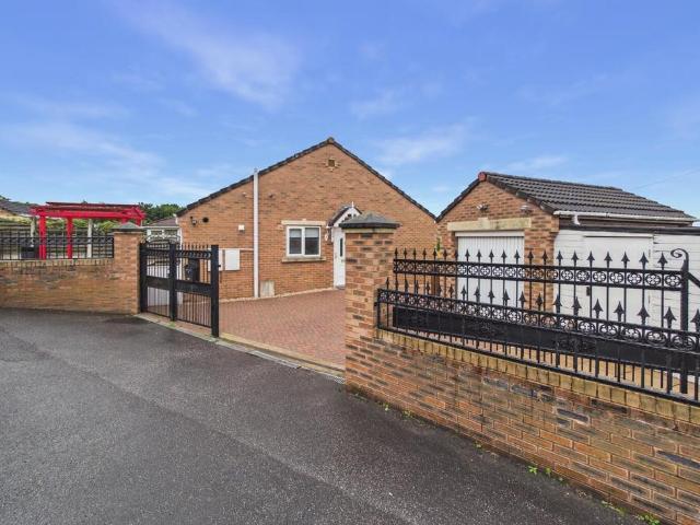 2 bedroom semi detached bungalow for sale