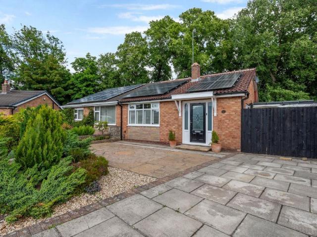 2 bedroom semi detached bungalow for sale