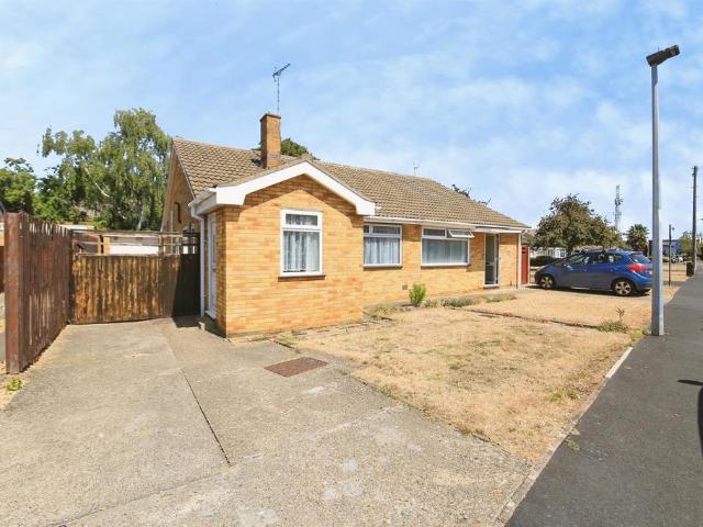 2 bedroom semi detached bungalow for sale