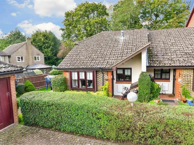 2 bedroom semi detached bungalow for sale
