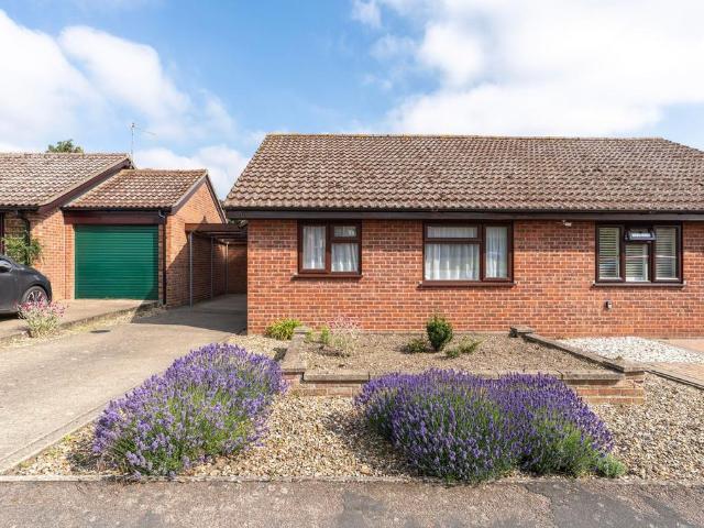 2 bedroom semi detached bungalow for sale
