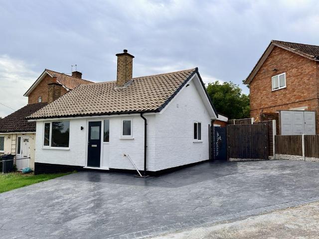 2 bedroom semi detached bungalow for sale