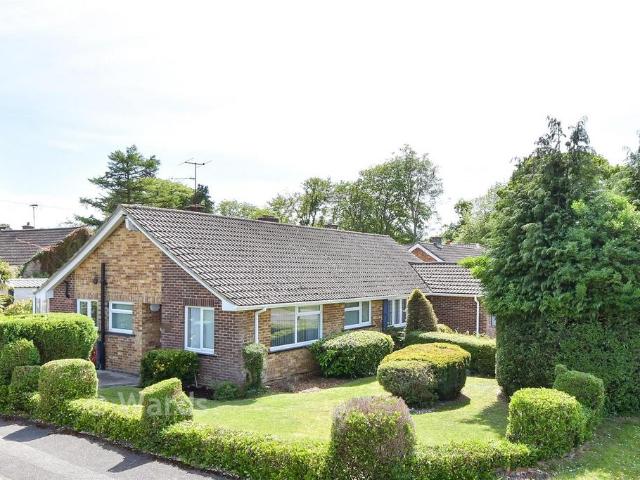 2 bedroom semi detached bungalow for sale