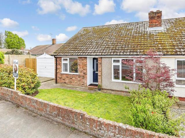2 bedroom semi detached bungalow for sale