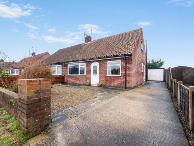 2 bedroom semi detached bungalow for sale