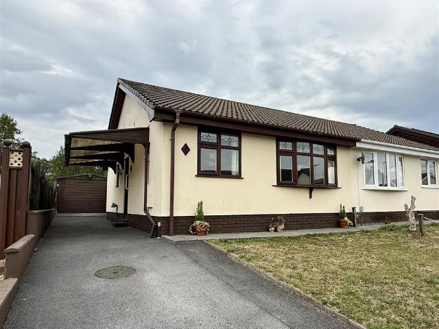 2 bedroom semi detached bungalow for sale