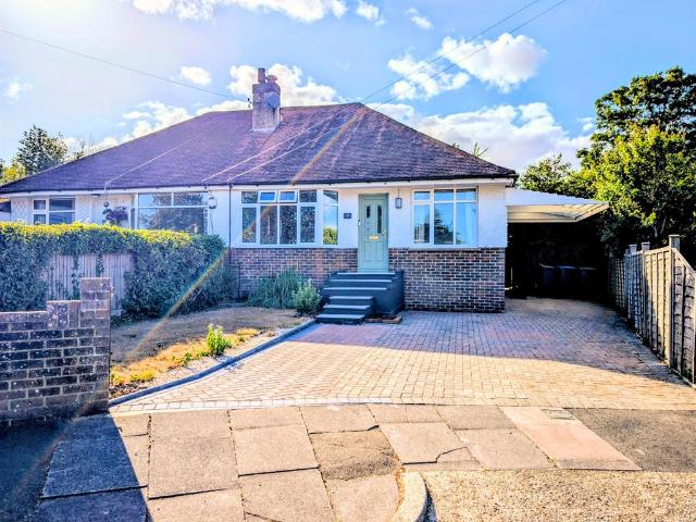 2 bedroom semi detached bungalow for sale