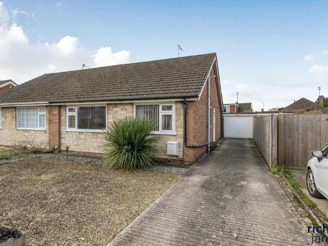 2 bedroom semi detached bungalow for sale