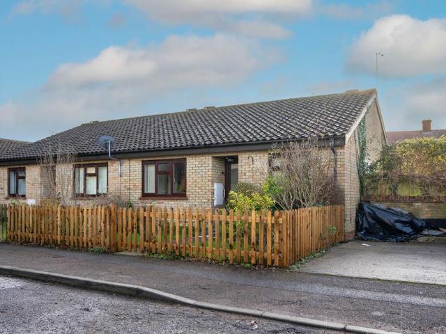 2 bedroom semi detached bungalow for sale