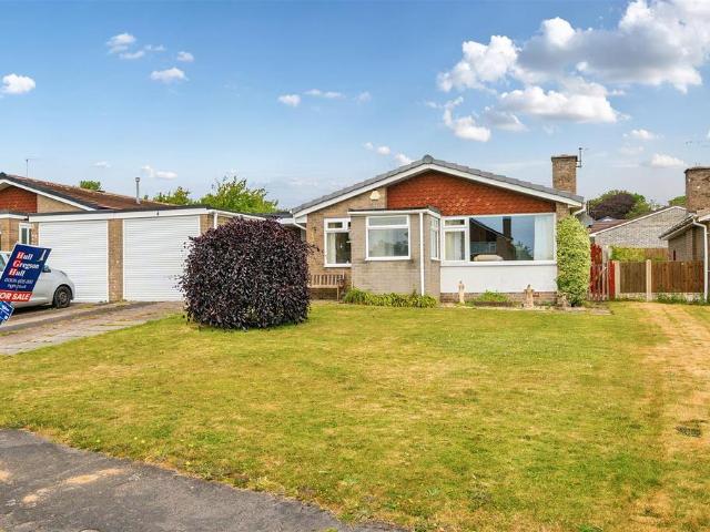 2 bedroom semi detached bungalow for sale