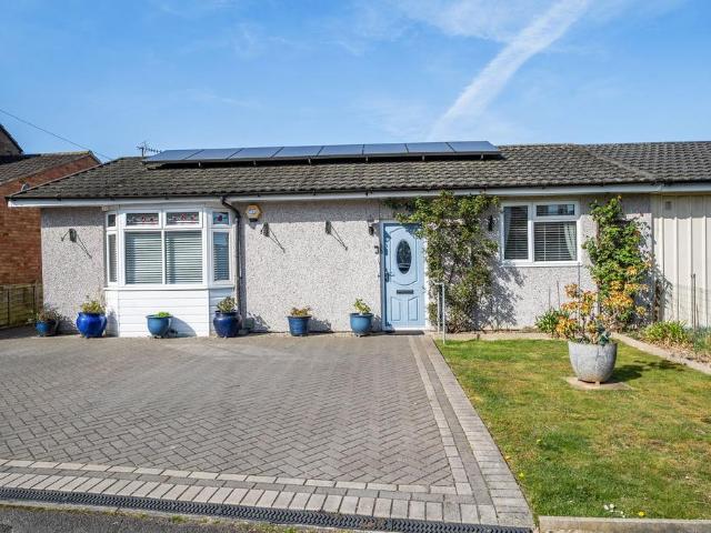 2 bedroom semi detached bungalow for sale