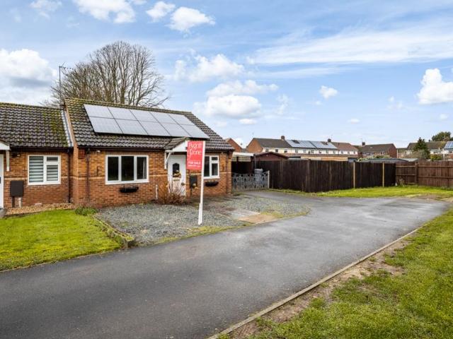 2 bedroom semi detached bungalow for sale
