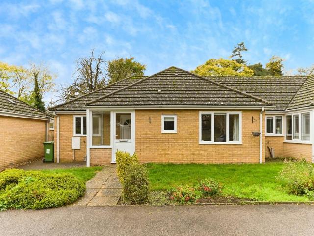 2 bedroom semi detached bungalow for sale