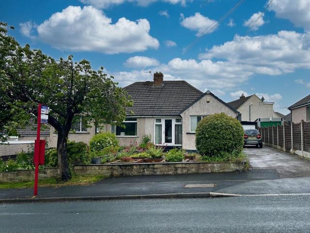 2 bedroom semi detached bungalow for sale