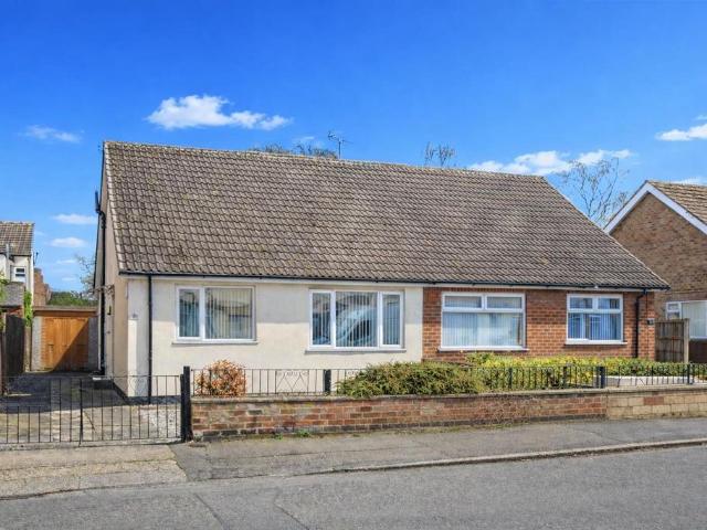 2 bedroom semi detached bungalow for sale