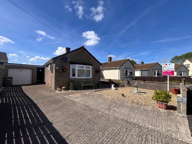2 bedroom semi detached bungalow for sale