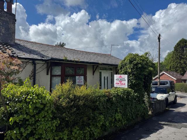 2 bedroom semi detached bungalow for sale