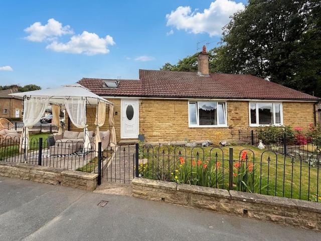 2 bedroom semi detached bungalow for sale