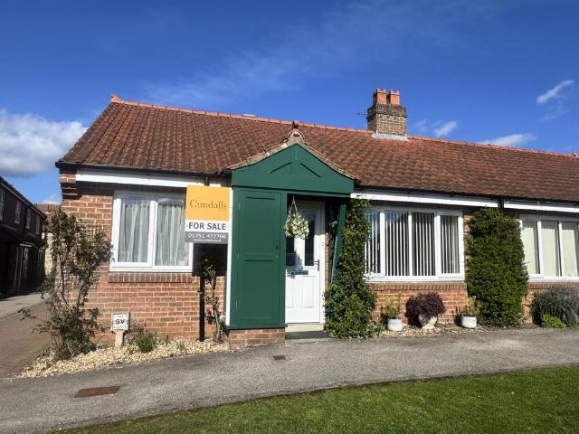 2 bedroom semi detached bungalow for sale