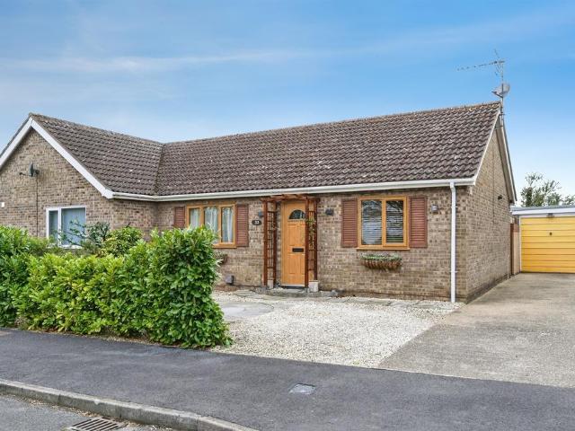 2 bedroom semi detached bungalow for sale