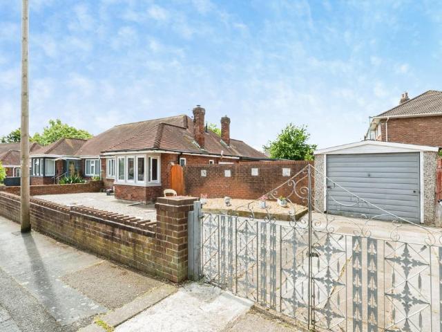 2 bedroom semi detached bungalow for sale