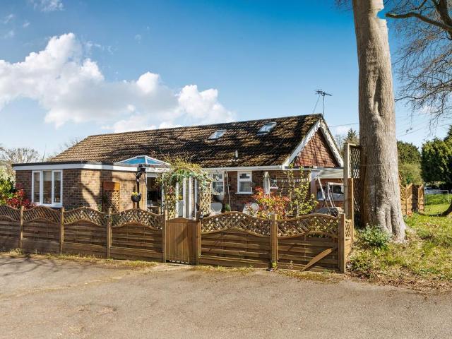 2 bedroom semi detached bungalow for sale
