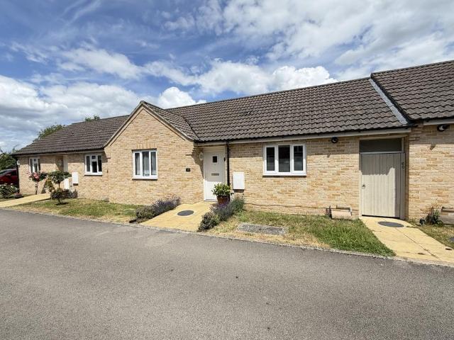 2 bedroom semi detached bungalow for sale