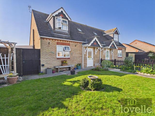 2 bedroom semi detached bungalow for sale