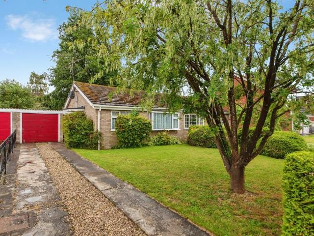 2 bedroom semi detached bungalow for sale
