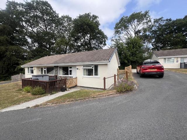2 bedroom semi detached bungalow for sale