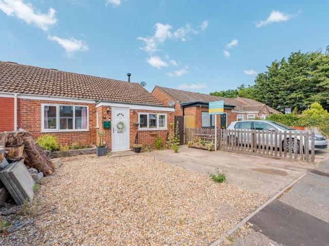 2 bedroom semi detached bungalow for sale