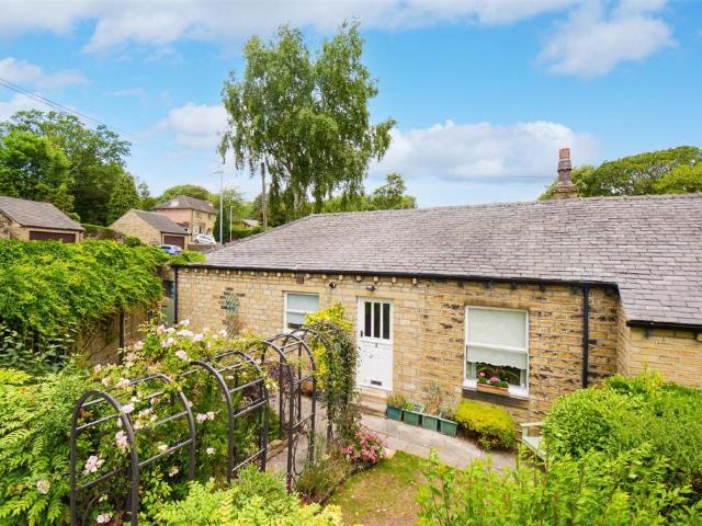 2 bedroom semi detached bungalow for sale